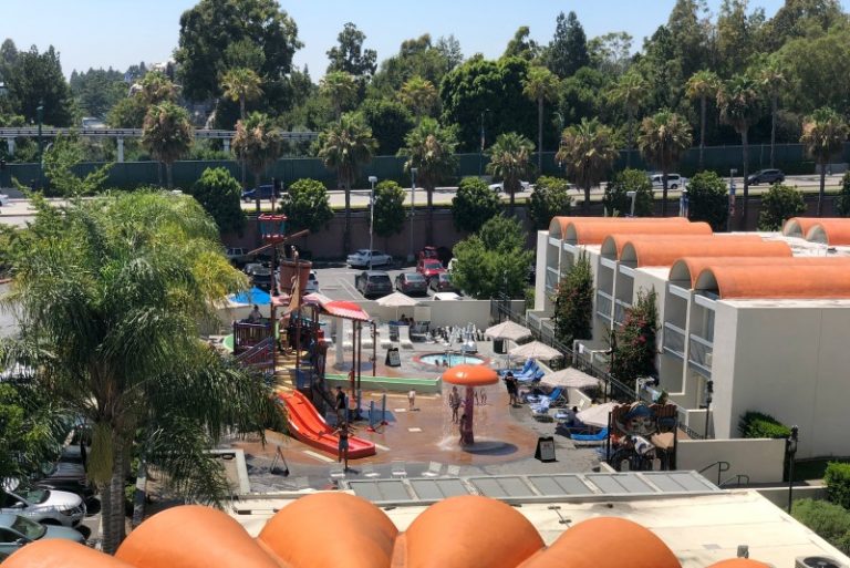 Review of the Howard Johnson Anaheim Near Disneyland - Trips With Tykes