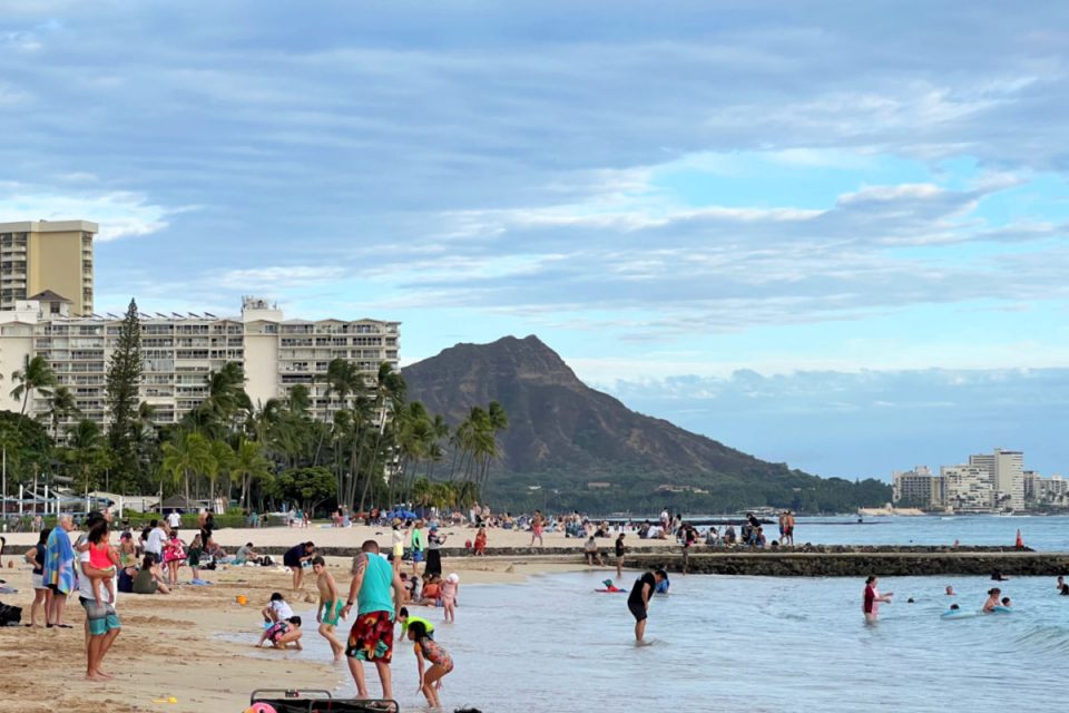 First Timers Guide to Visiting Waikiki with Kids - Trips With Tykes