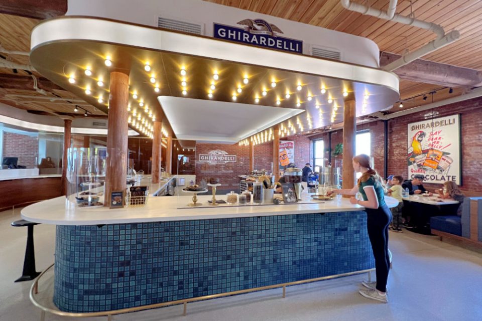 Ghirardelli Square in San Francisco: The Ultimate Guide for Families ...