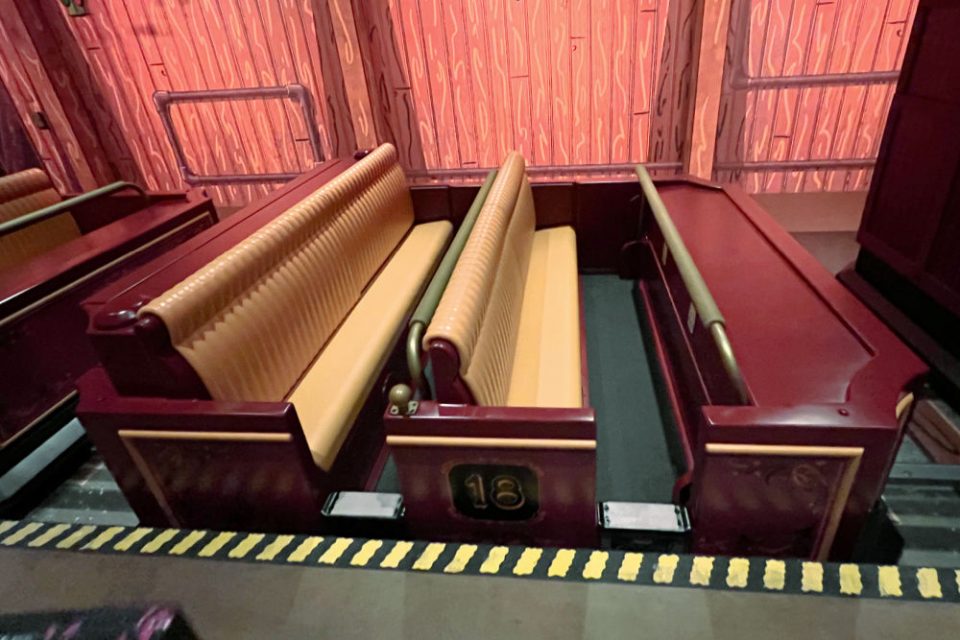 Mickey & Minnie's Runaway Railway at Disneyland: How-to-Ride Tips ...