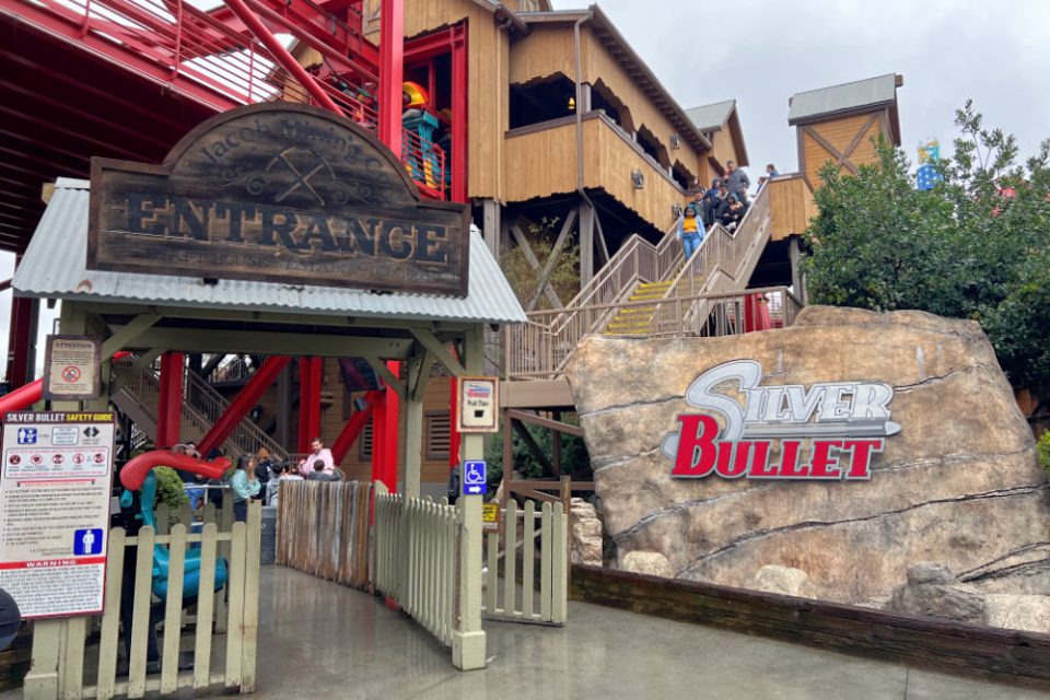 17 Must-Do Knott's Berry Farm Rides for Every Age - Trips With Tykes